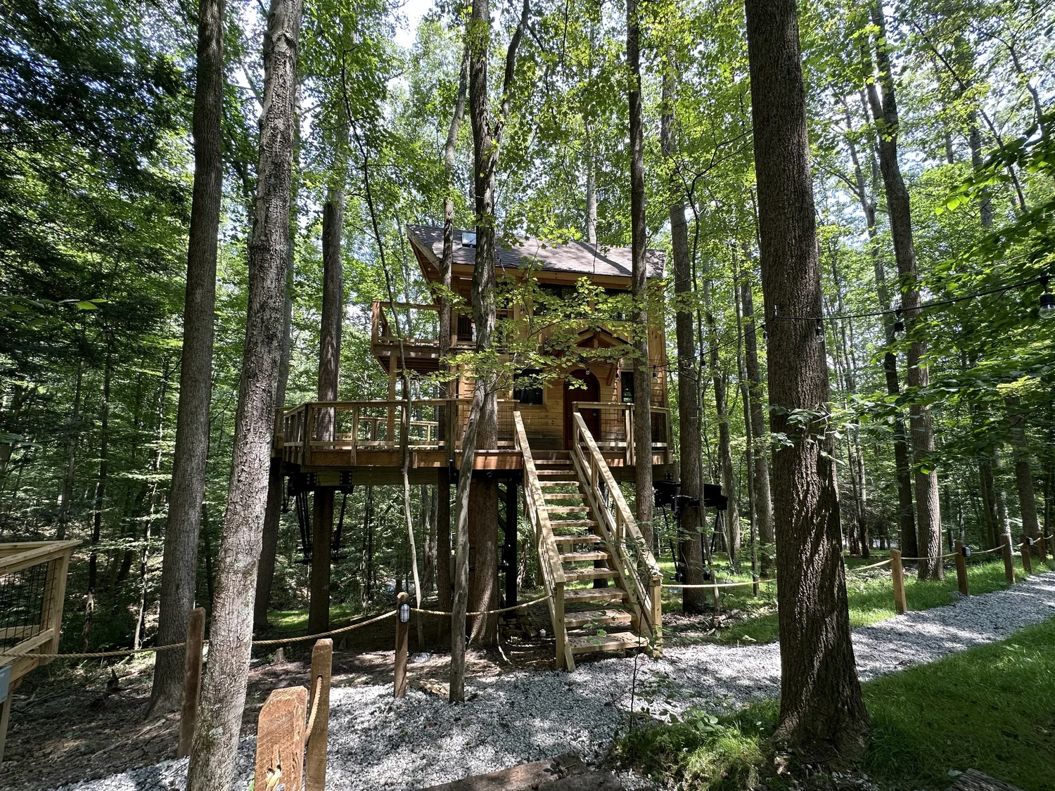 Tulip — Hocking Hills Treehouse Cabins