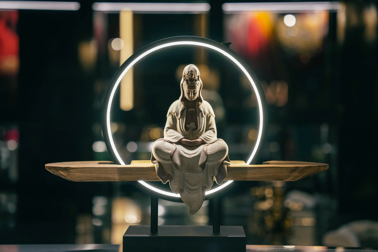 GALLERY — Level restaurant