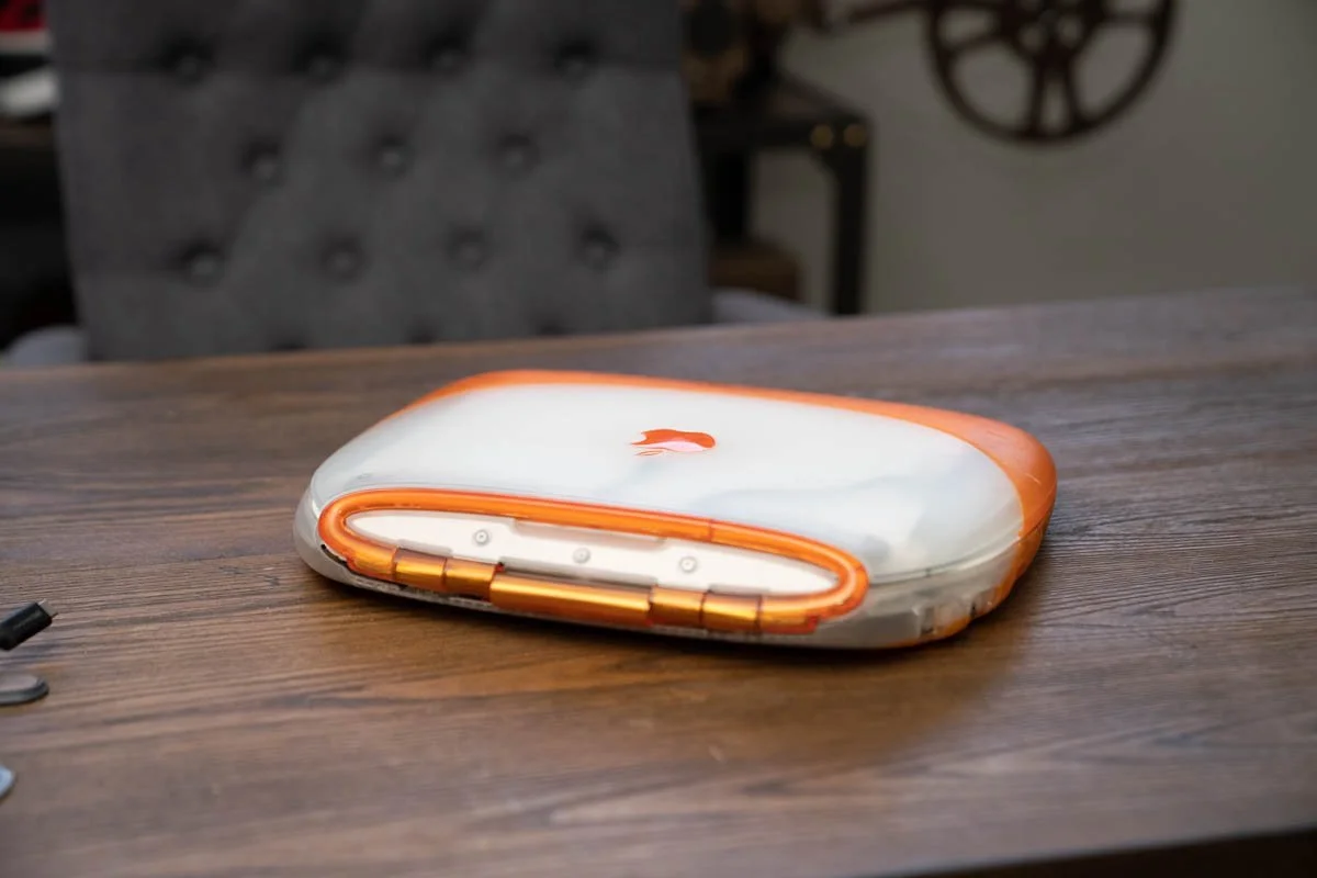 The Apple Turnover Storefront — SkipRetro