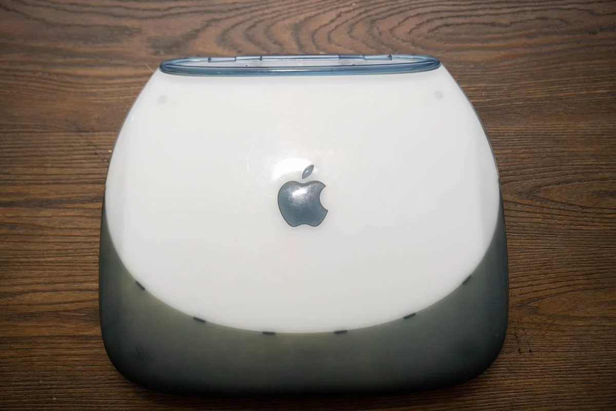 Ibook Clamshell