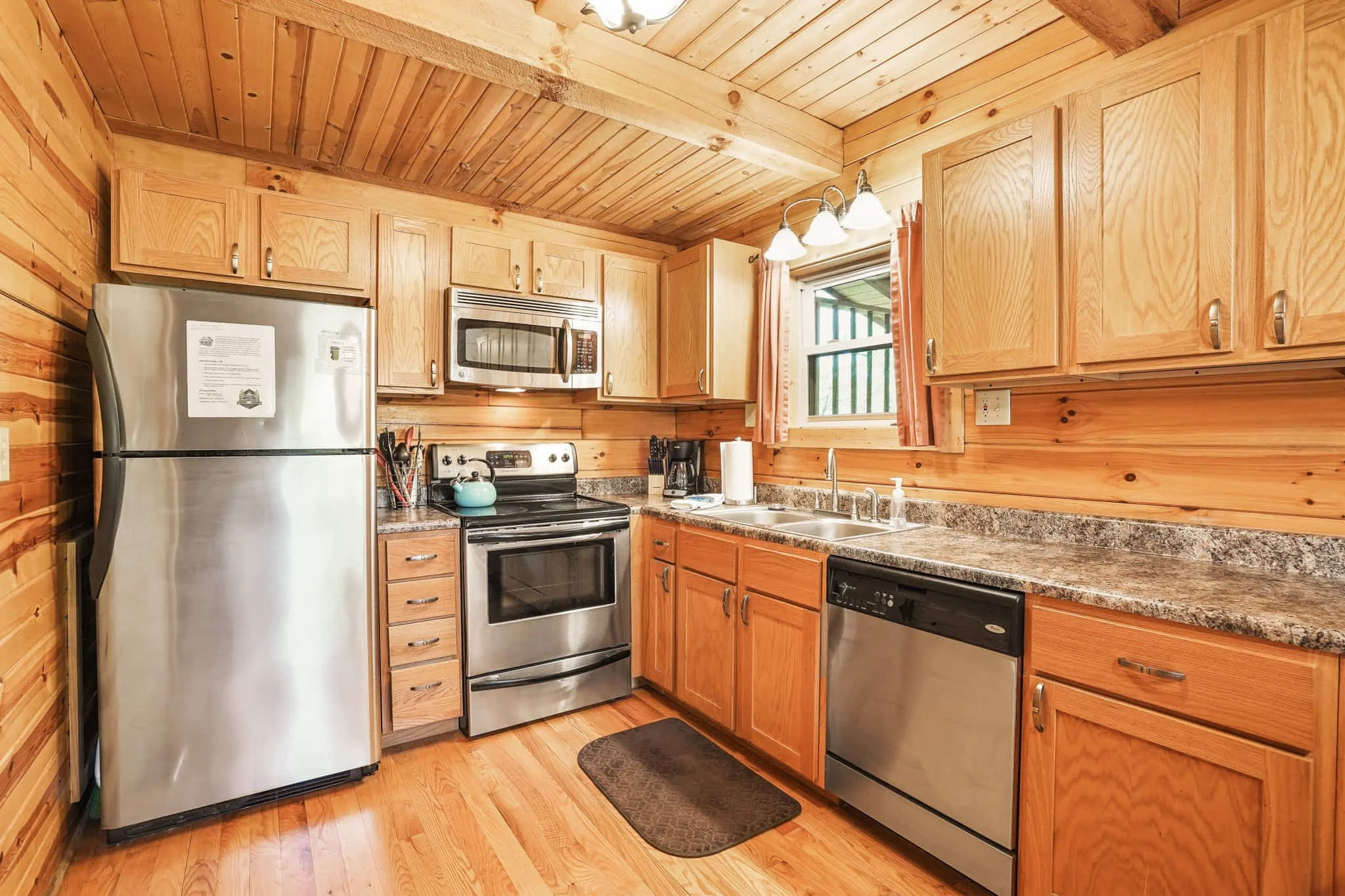 Bobcat Bluff Cabin (sleeps 8) — Liberty Log Lodging | Hocking Hills