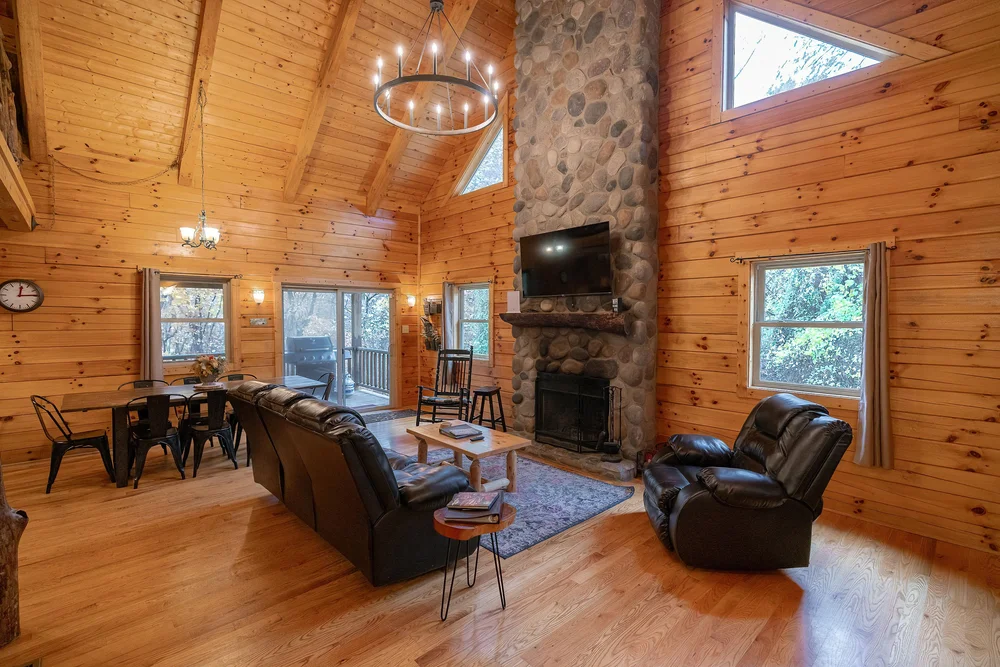 Bobcat Bluff Cabin (sleeps 8) — Liberty Log Lodging | Hocking Hills