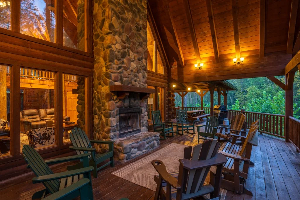 River Rock Lodge — Liberty Log Lodging | Hocking Hills