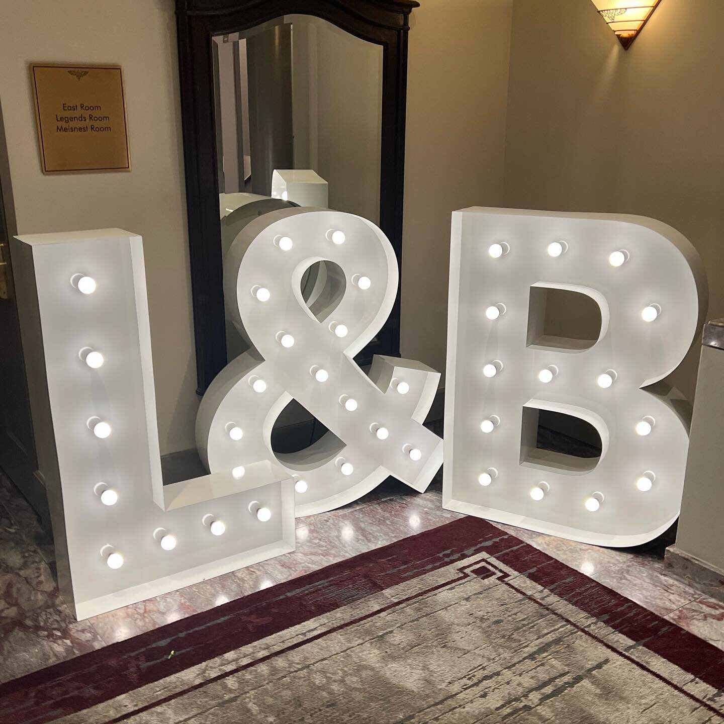 About — Seattle Marquee Lighting - Illuminating Memories