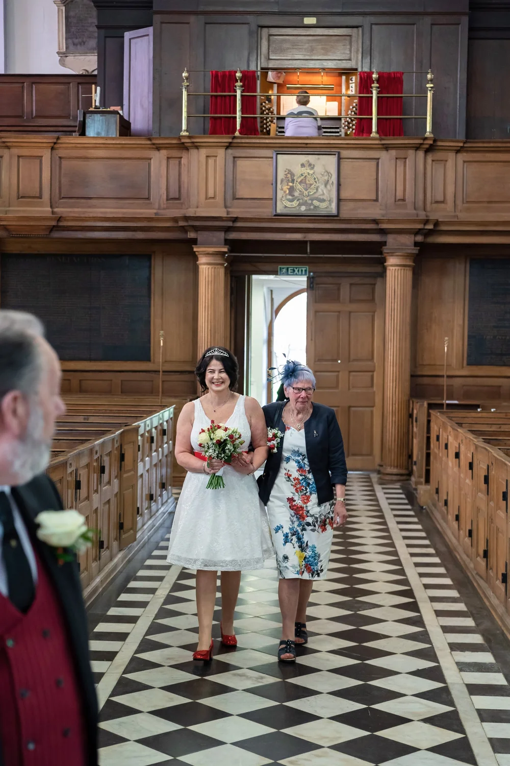 Natural wedding photography for modern chilled out couples in Lincolnshire