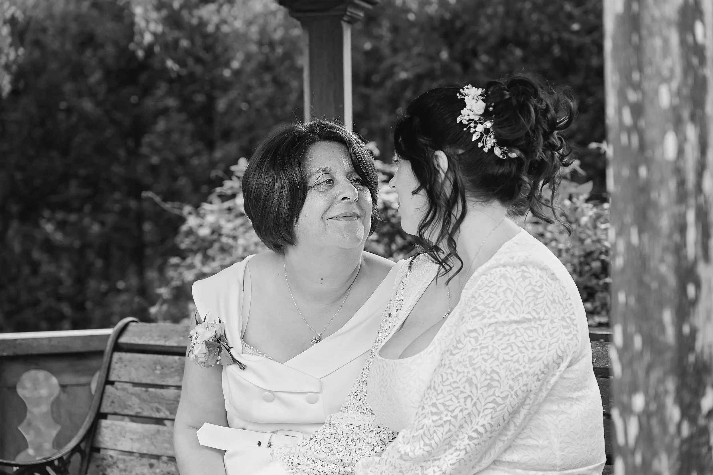 Natural wedding photography for modern chilled out couples in Lincolnshire