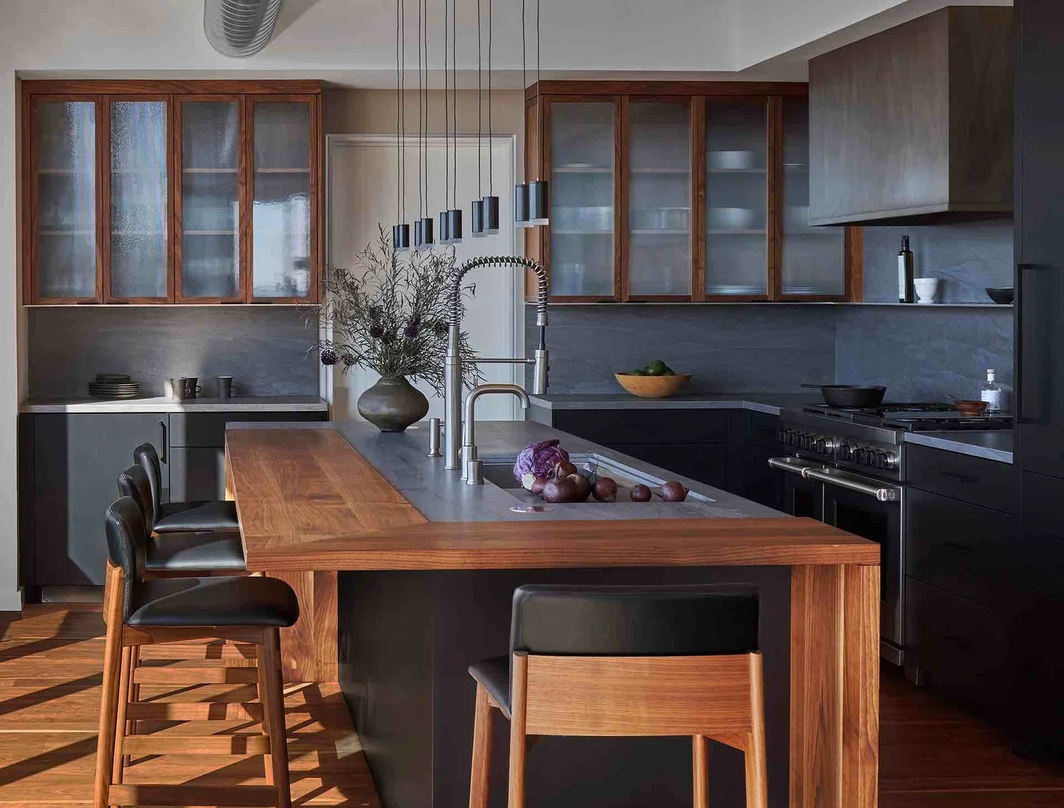 PB Kitchen Design & Cabinetry | Award Winning | Geneva, IL