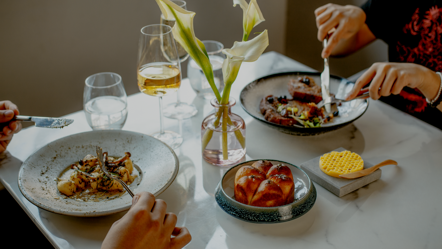 ēst Restaurant | French Restaurant & Bar