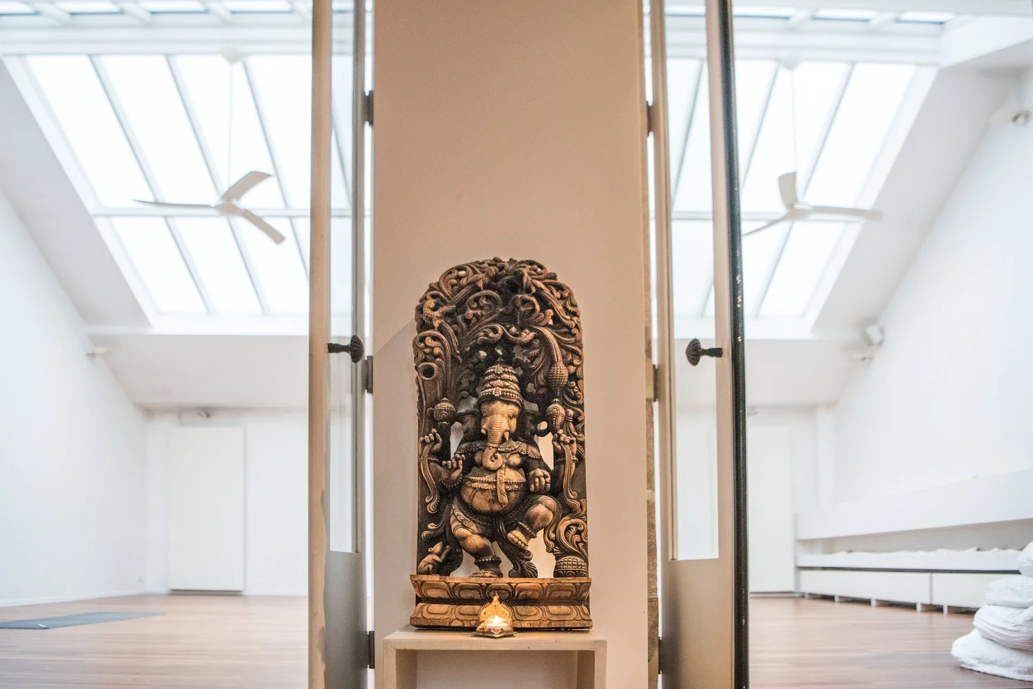 Cours Mysore Style Paris — Cyril Lagel | Ashtanga Yoga Paris