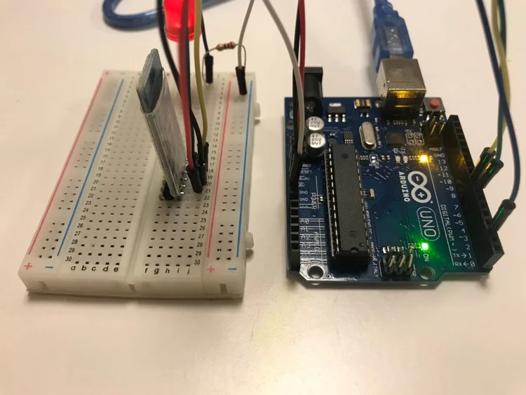 Control an LED with a smartphone via Bluetooth using Arduino — codemahal