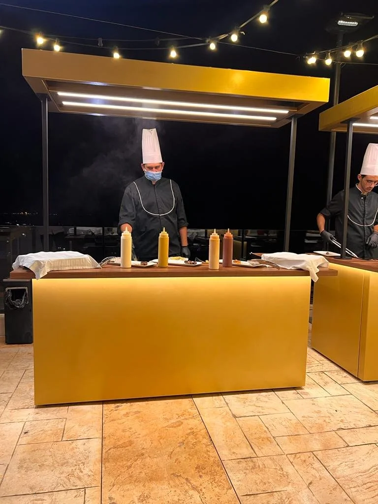 Maximus Hotel-Mobile Catering Station — AVINOX