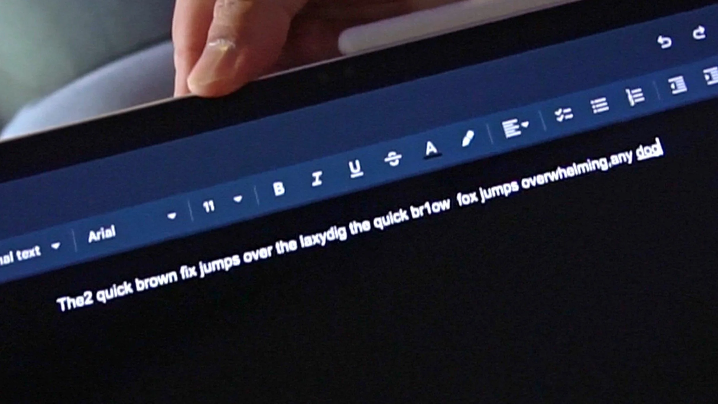 Samsung Tab S9 Ultra Review 30 Days Later... 🤔 — Aaron x Loud and Wireless