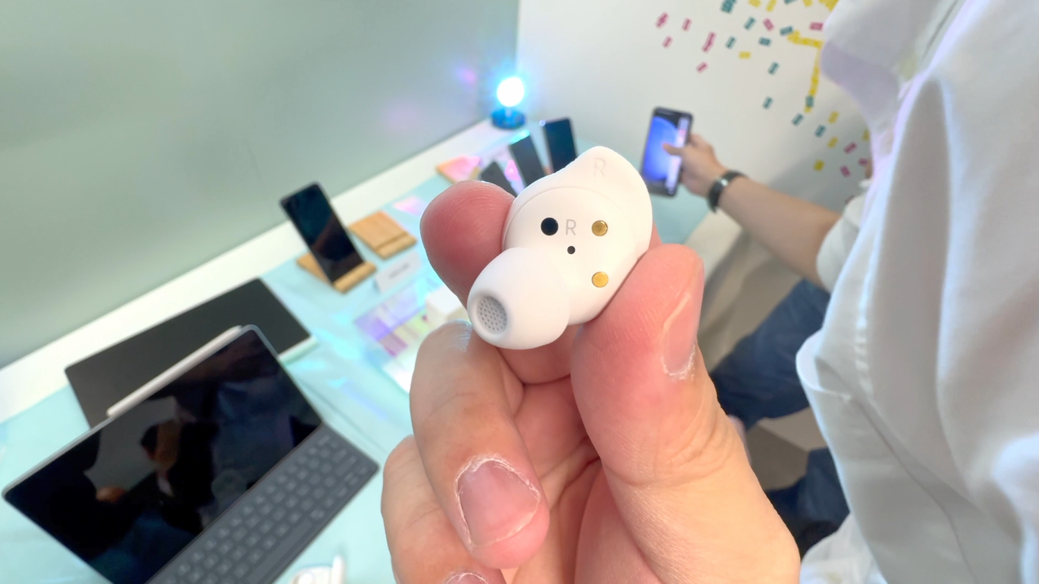 Samsung Galaxy Buds FE First Impressions 🤔 — Aaron x Loud and Wireless