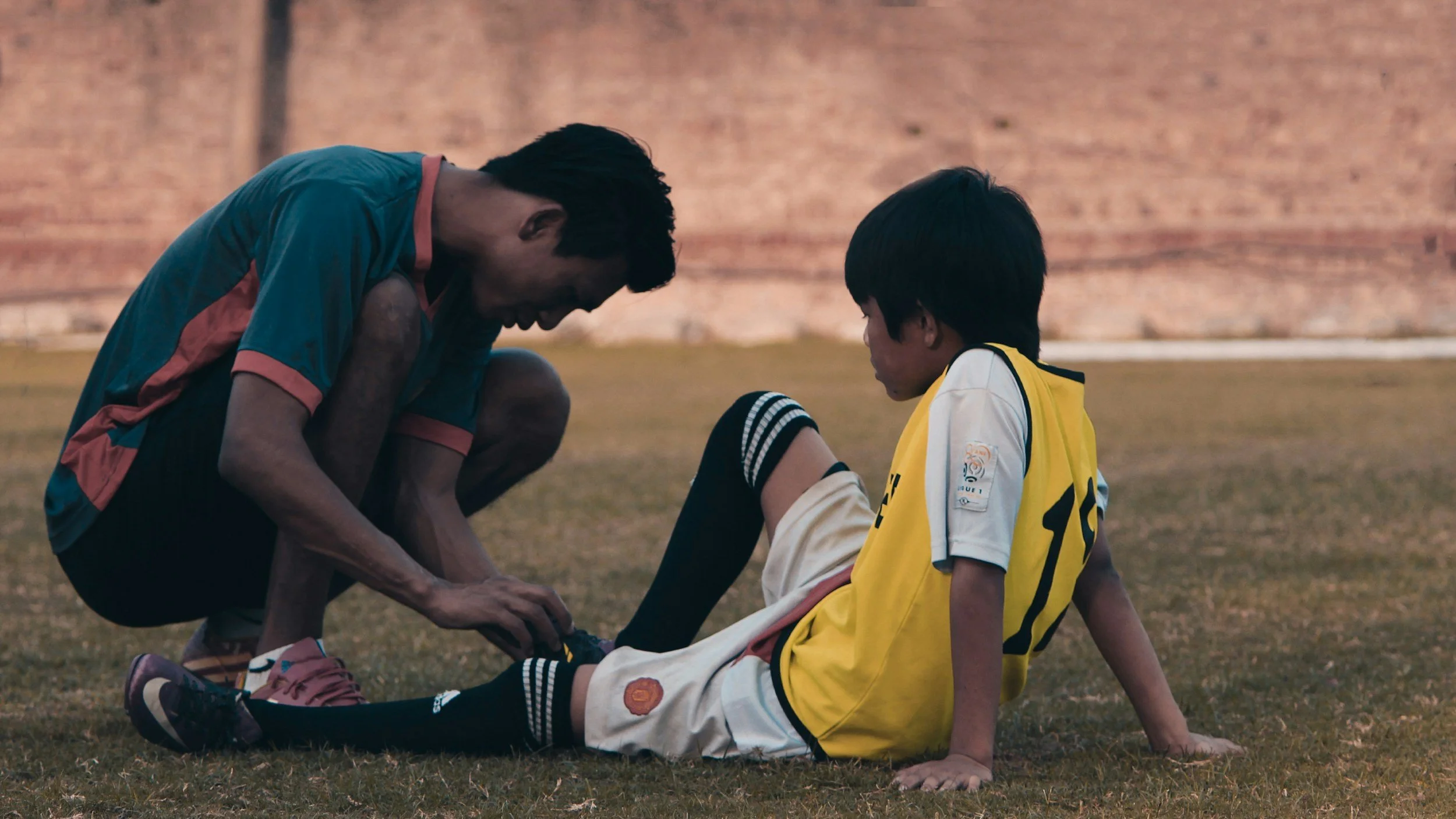 Common Football Injuries and How to Treat Them