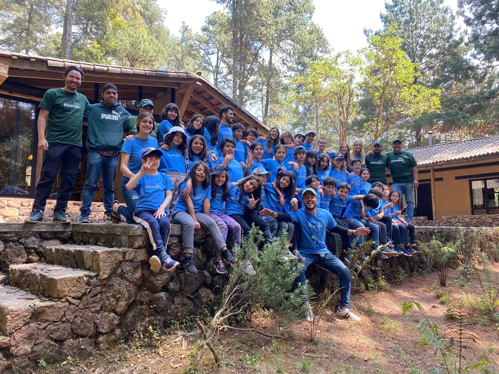 Kamp x Akampa | Campamentos para niñas y niños — Akampa