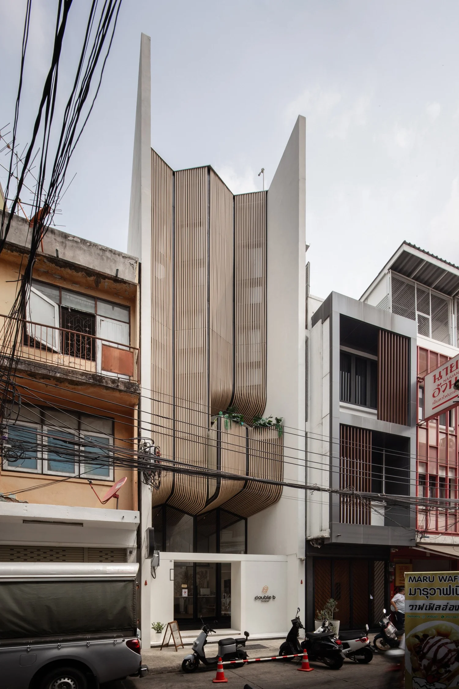 Double B Hostel Bangkok — VMA Design Studio | Bangkok