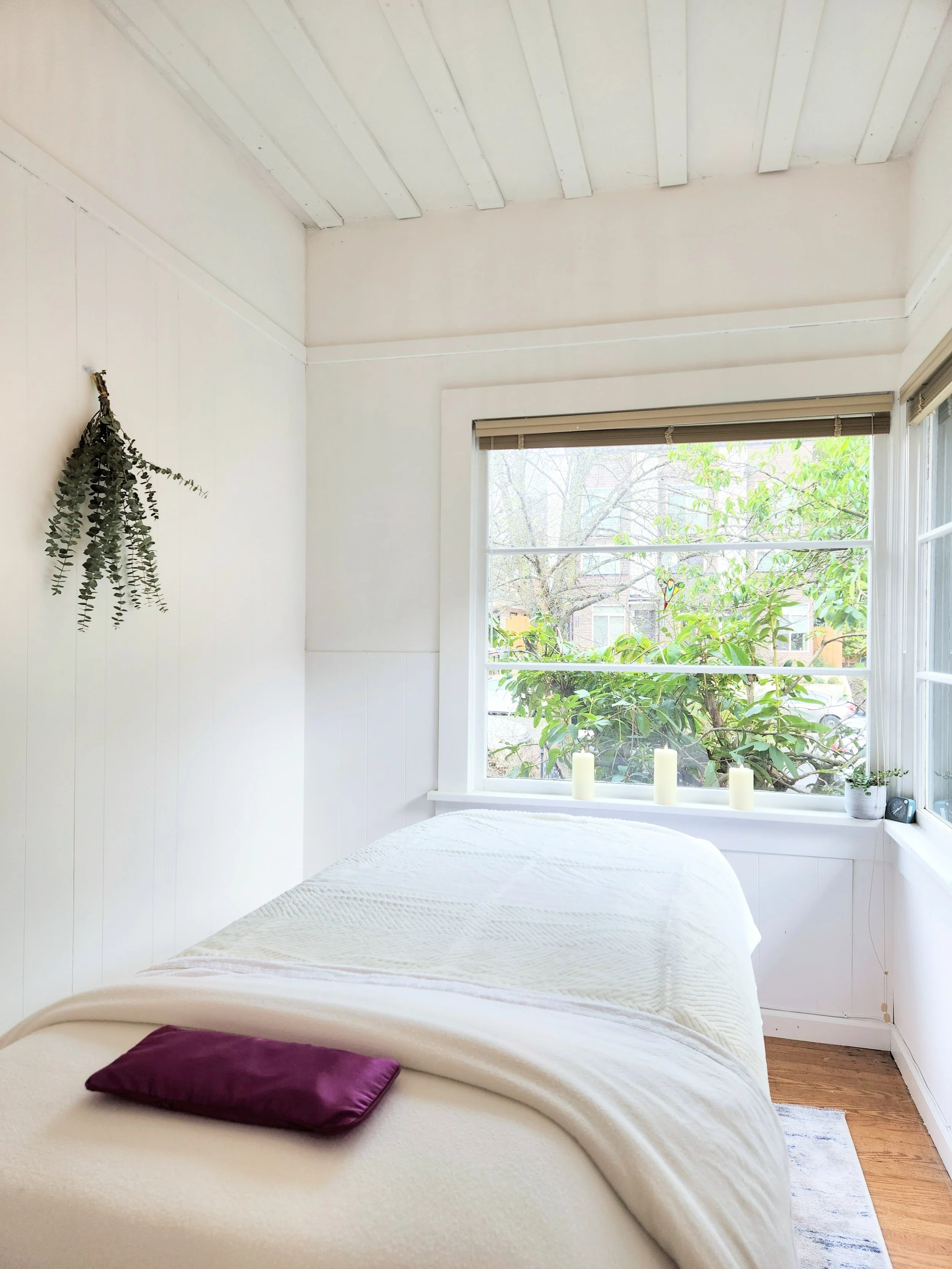 LAGOM STUDIOS | Live Lagom—Balanced Body, Balanced Being