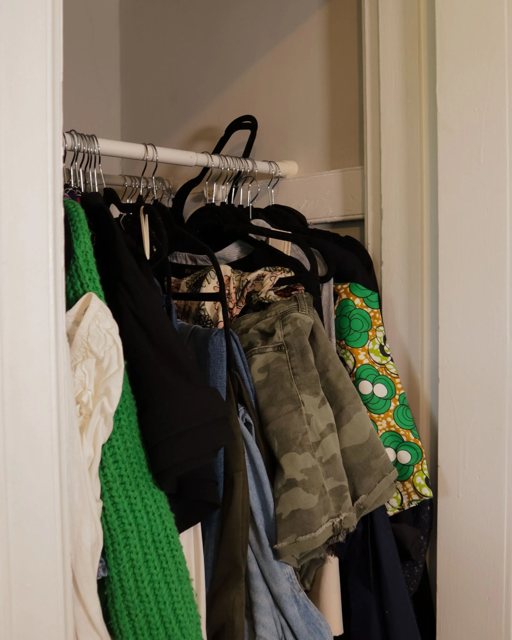 5 Ways To Maximize Storage In A Small Bedroom Closet — IMANI AT HOME ...