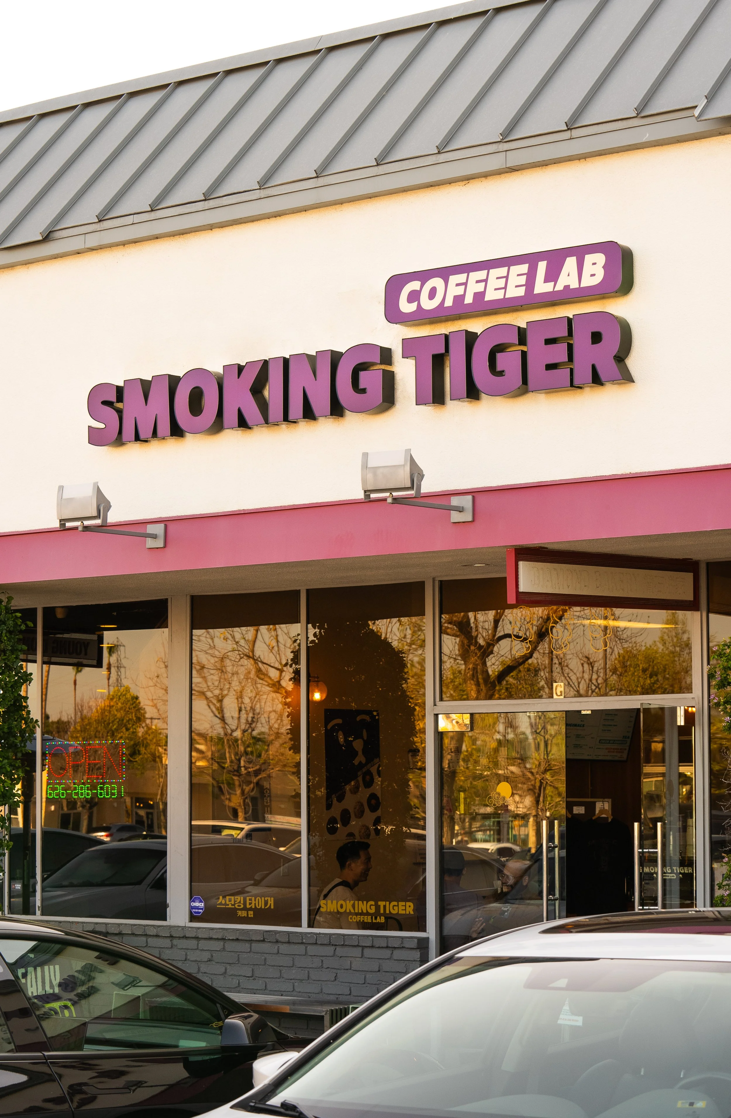 Locations — Smoking Tiger