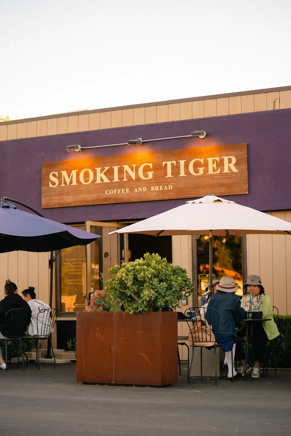 Locations — Smoking Tiger