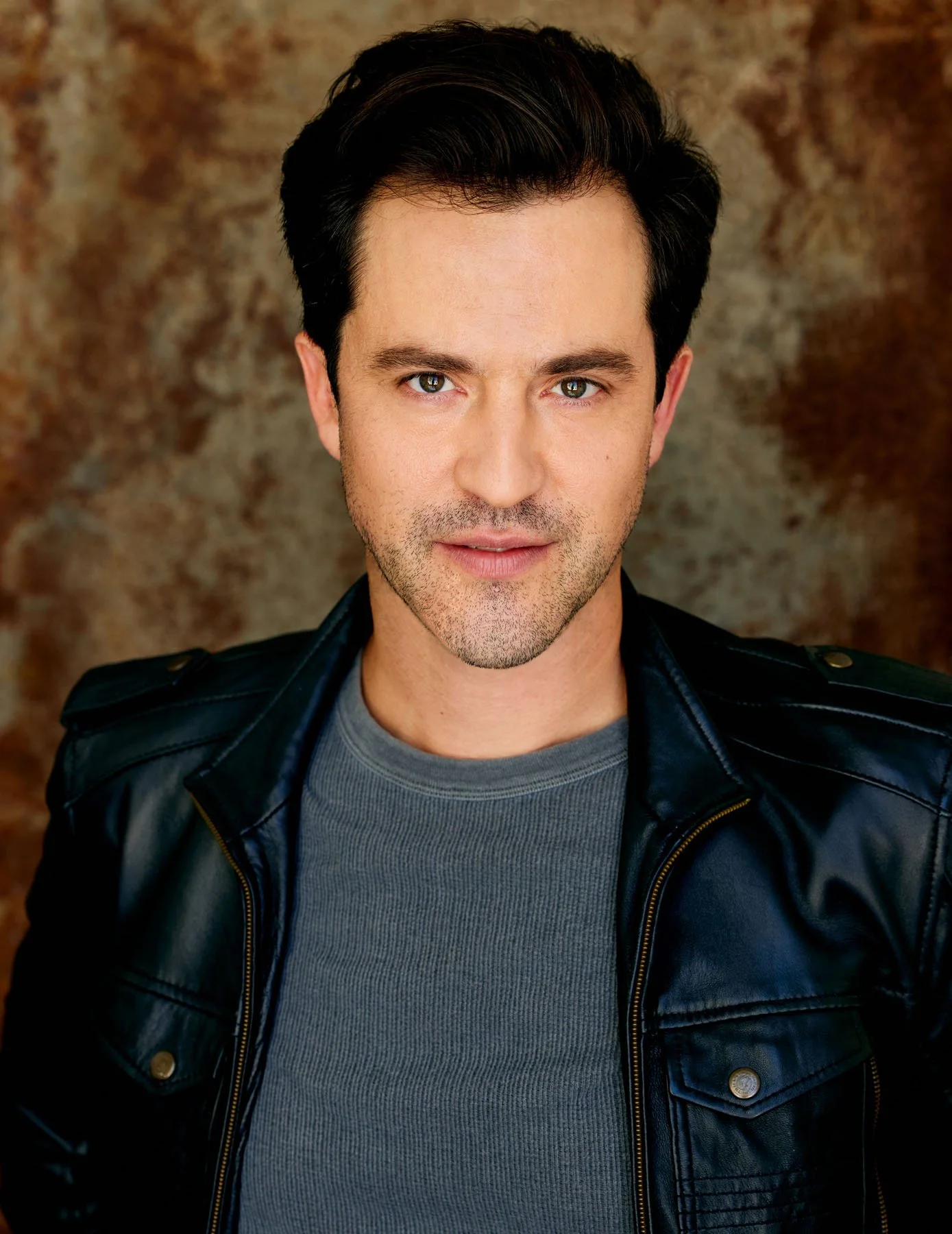 Classes For Adults — Luna Stage