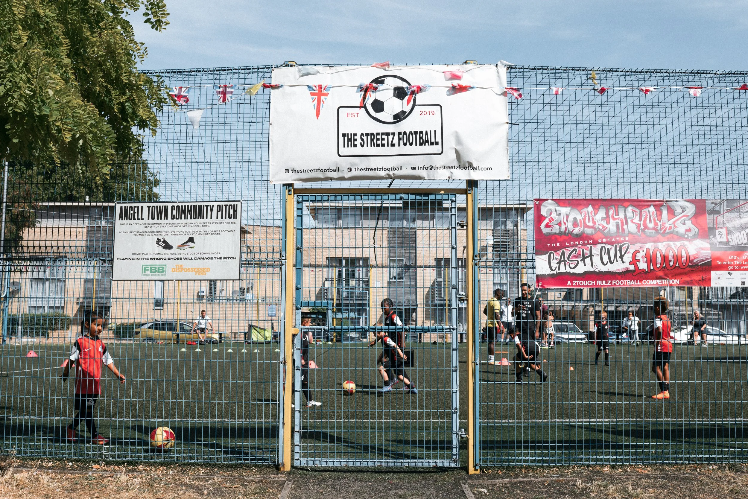 THE STREETZ FOOTBALL