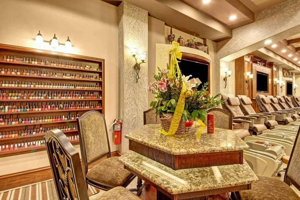 Palace Nails & Spa