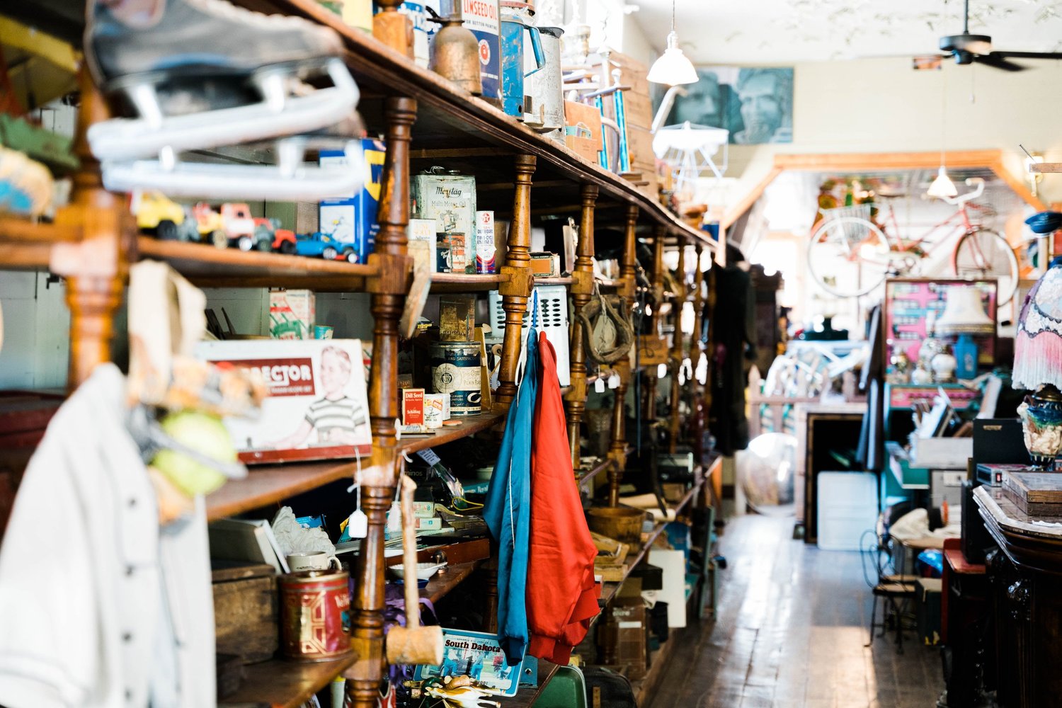 Halley's 1880 Online Shop — Halley Store