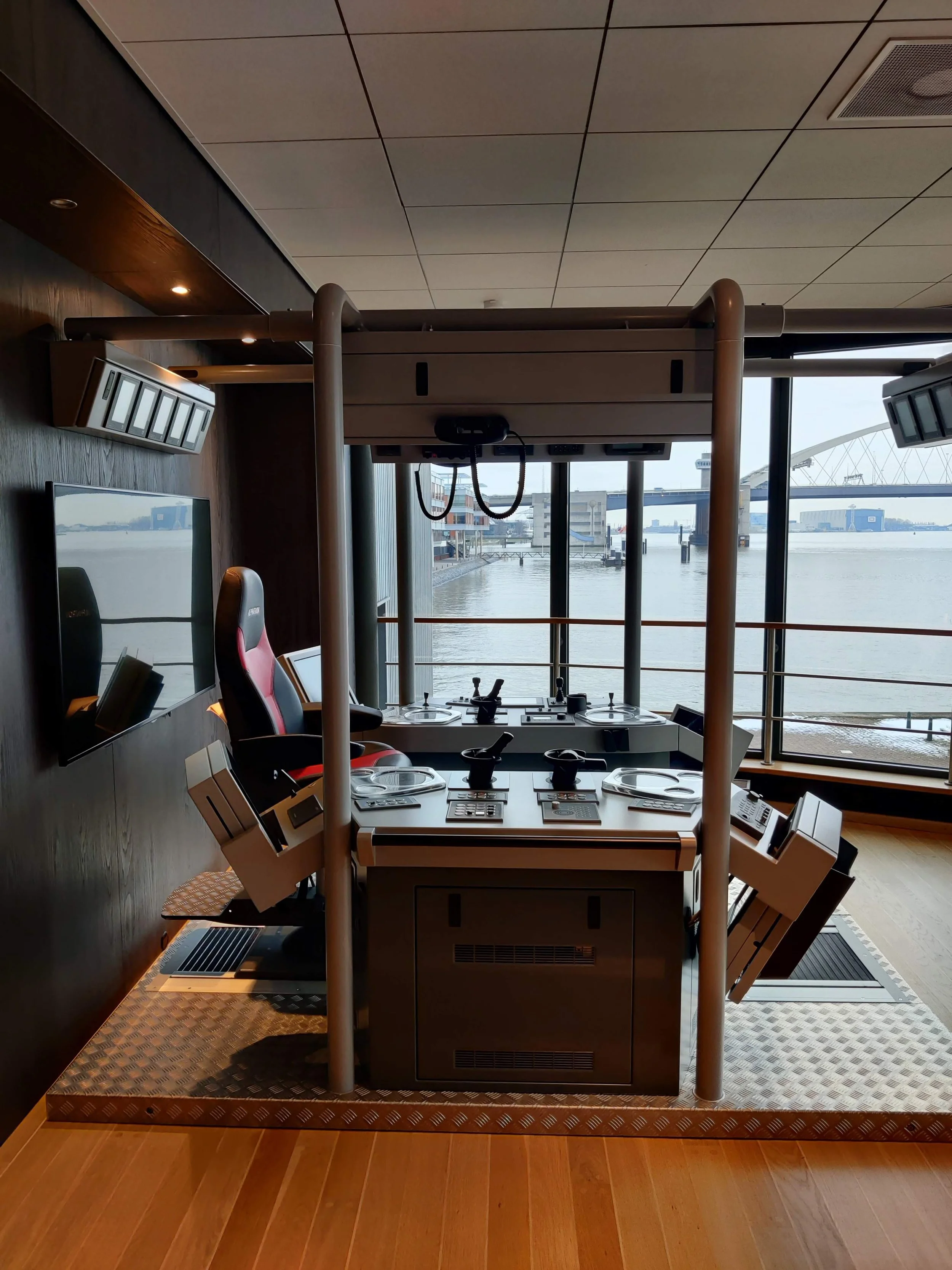 Ship's Bridge Simulator for Trade Shows — Creative Data Studio