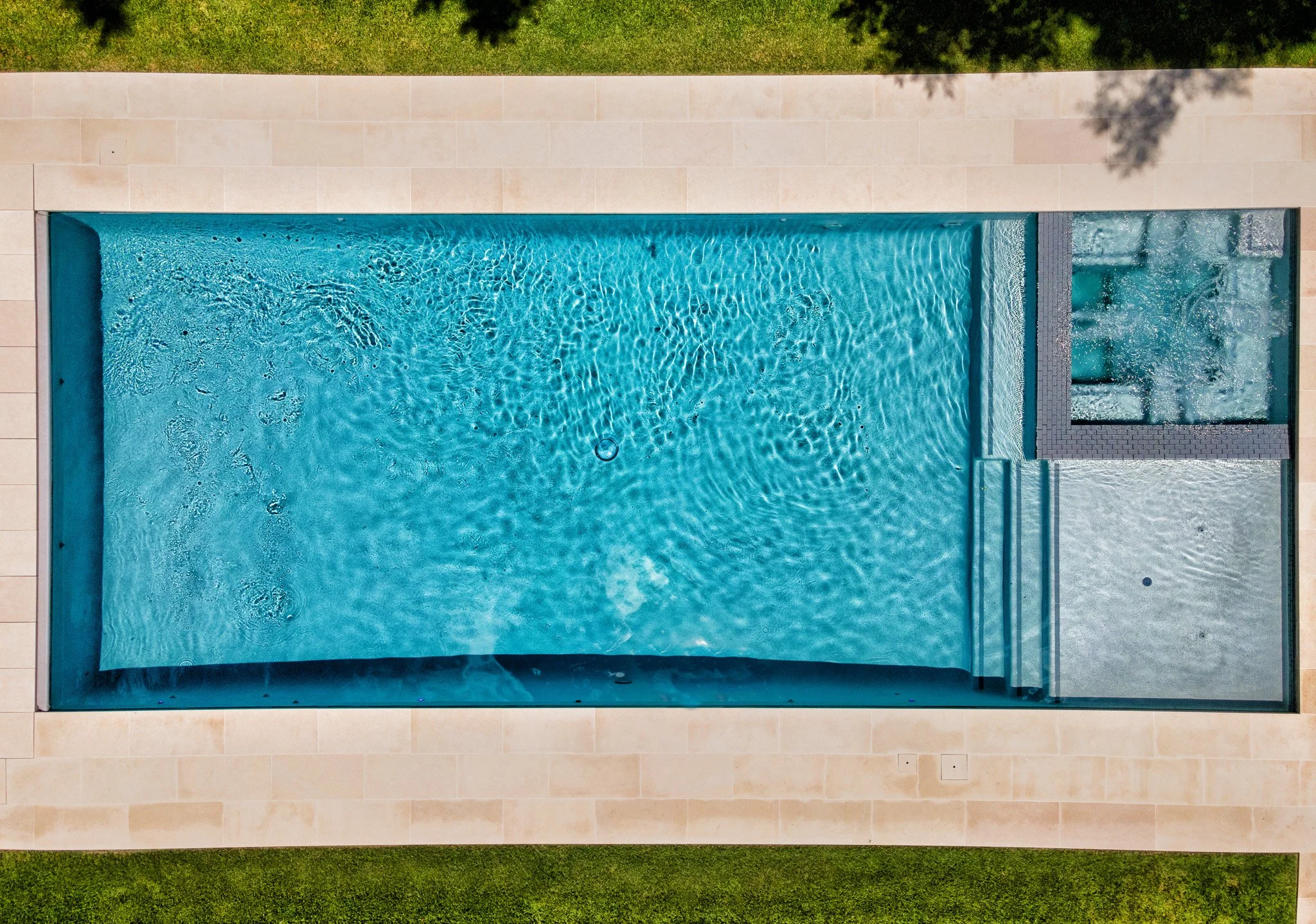 Pemberton Estate Austin Texas Aqua Builders Pool Builders — AQUA BUILDERS