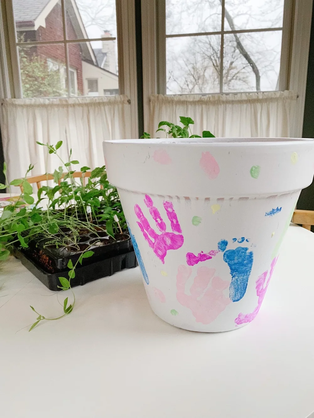 Adorable DIY Mothers Day Handprint Crafts for Kids