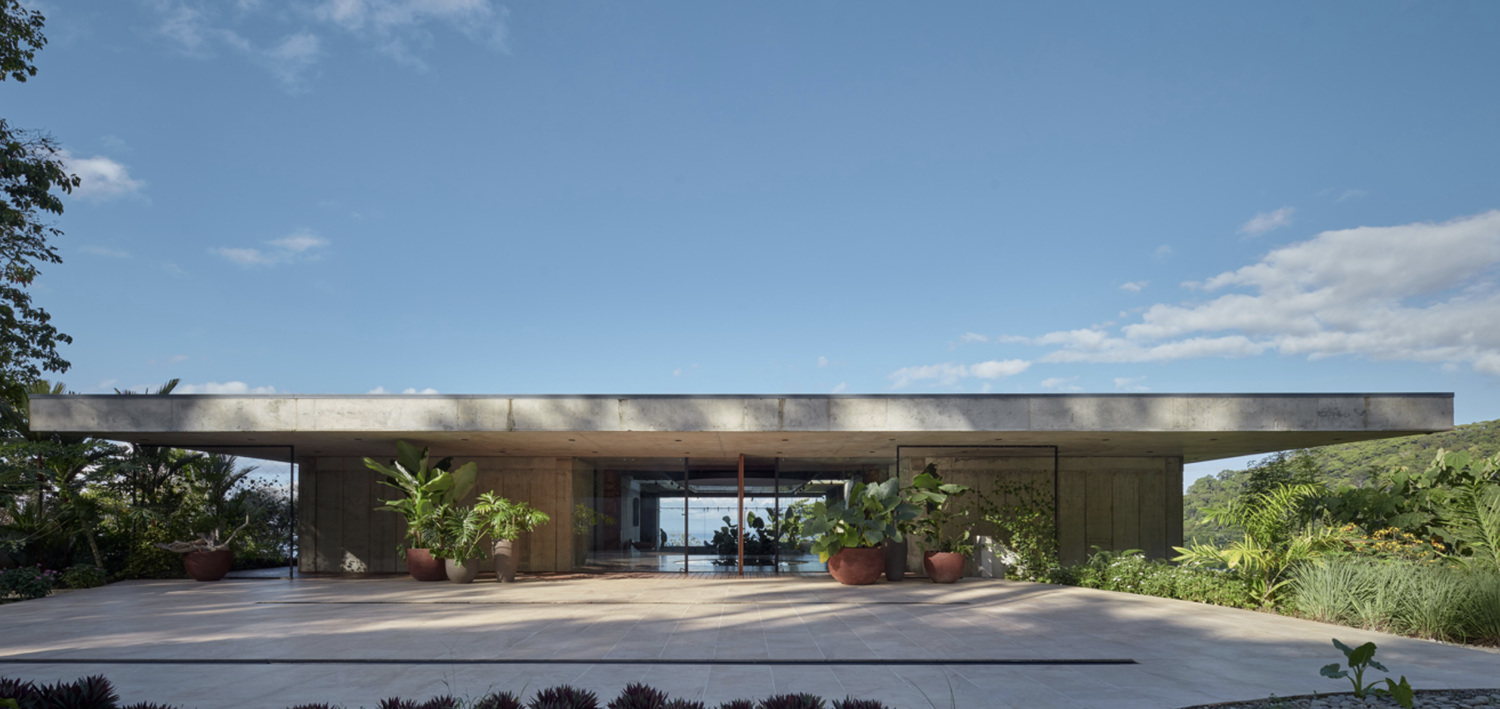 8 Aesthetic & Modern Mansion Design Ideas