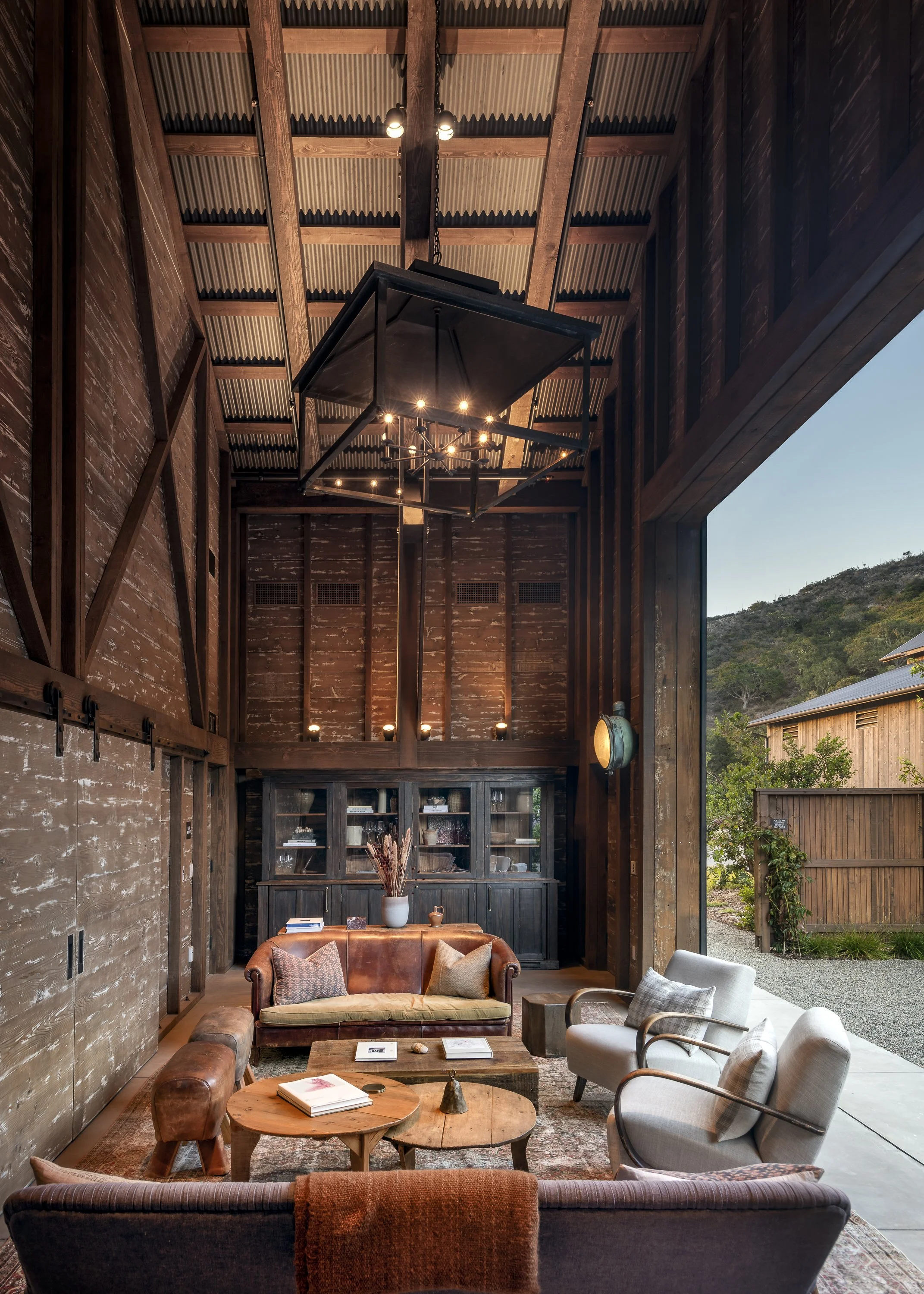 Gallery 3 — Backen & Backen Architecture