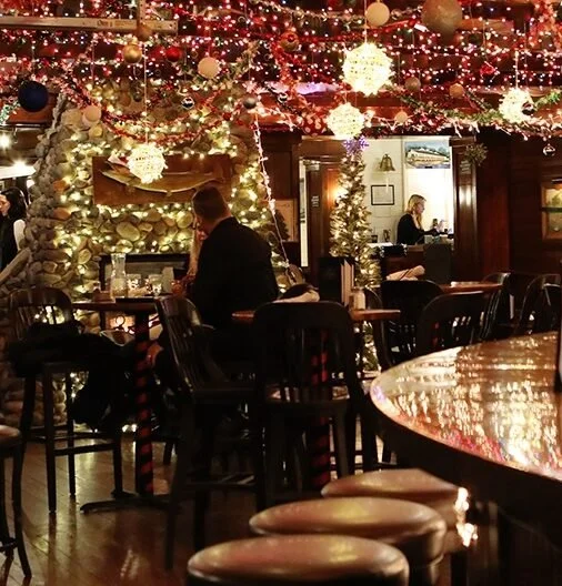 The Ultimate List of Minnesota Holiday Pop-Up Bars — Tay Takes a Trip