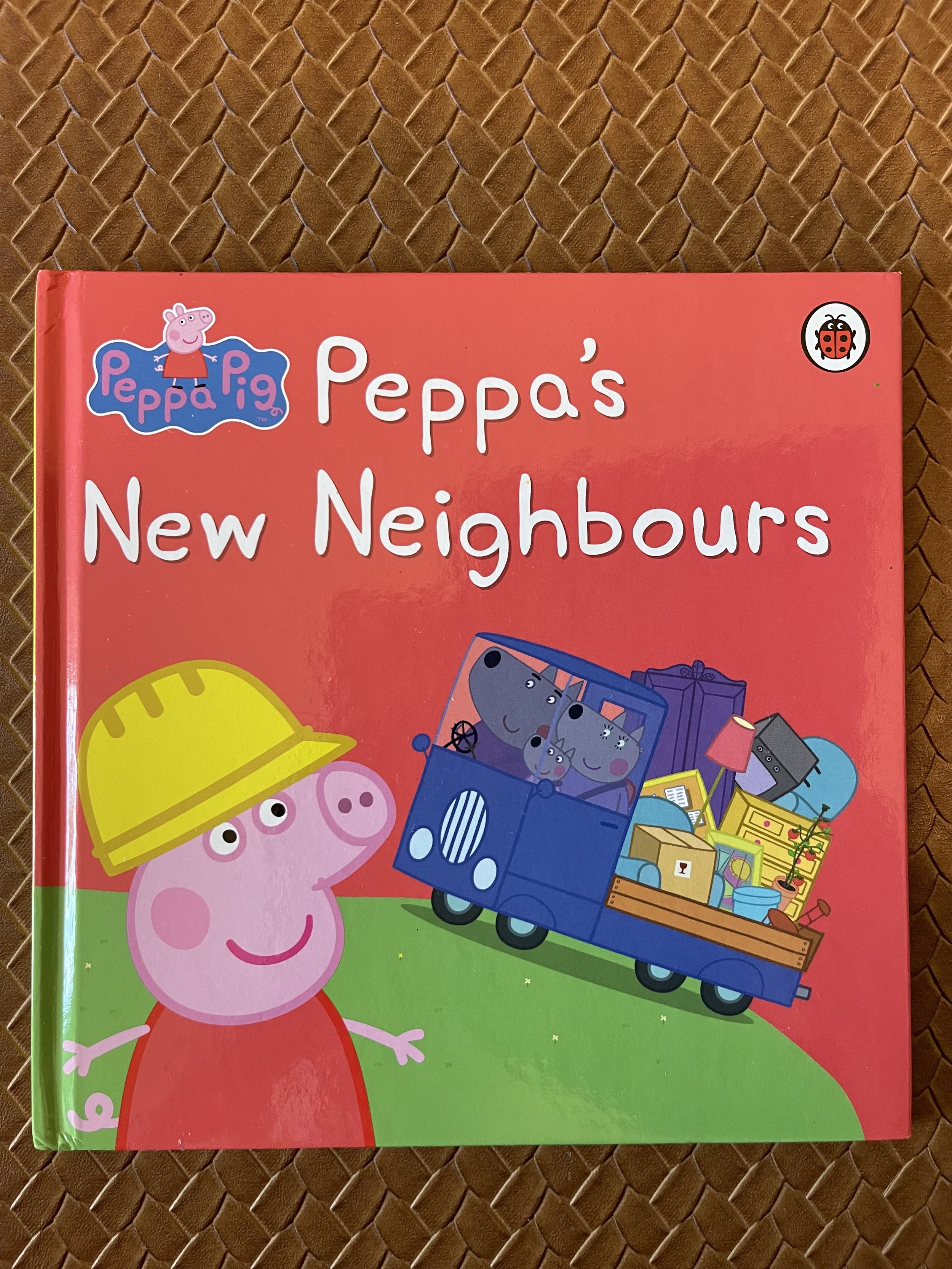 Peppa Pig: Peppa's New Neighbours by Ladybird Books — Next Chapter ...