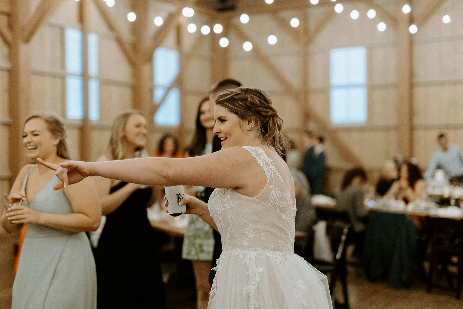 6 Pastures Farm Weddings | Winchester VA Barn Wedding Venue