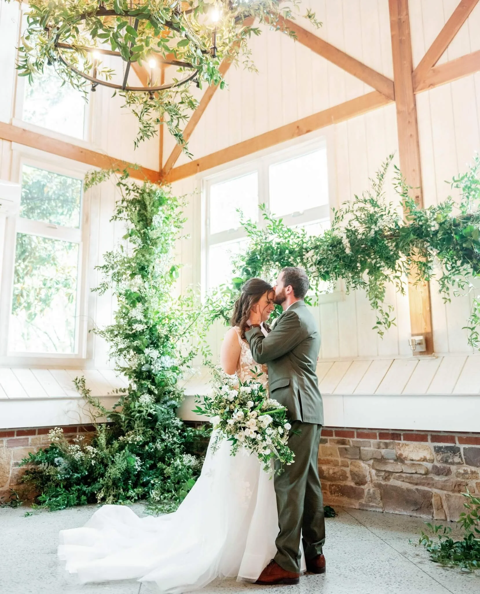 The Tannery Barn Wedding Venue (Taneytown MD Guide)