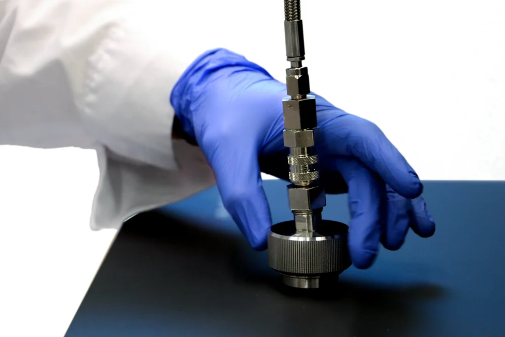 Porometer - pore size distribution and capillary flow porometry measurement