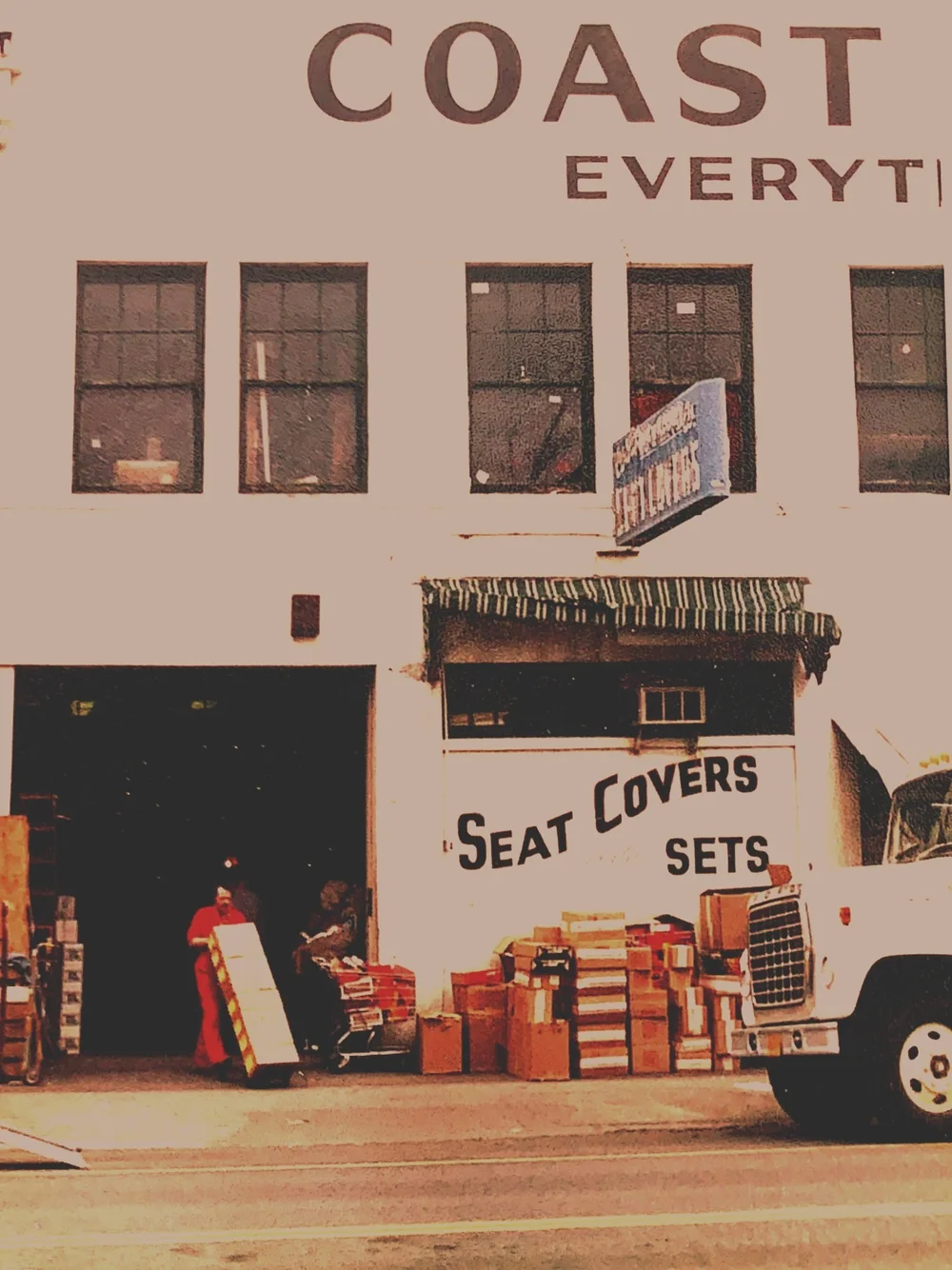 About — Memory Den Vintage Mall