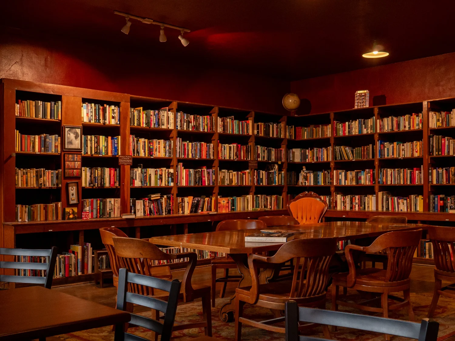 Memory Den Vintage Mall