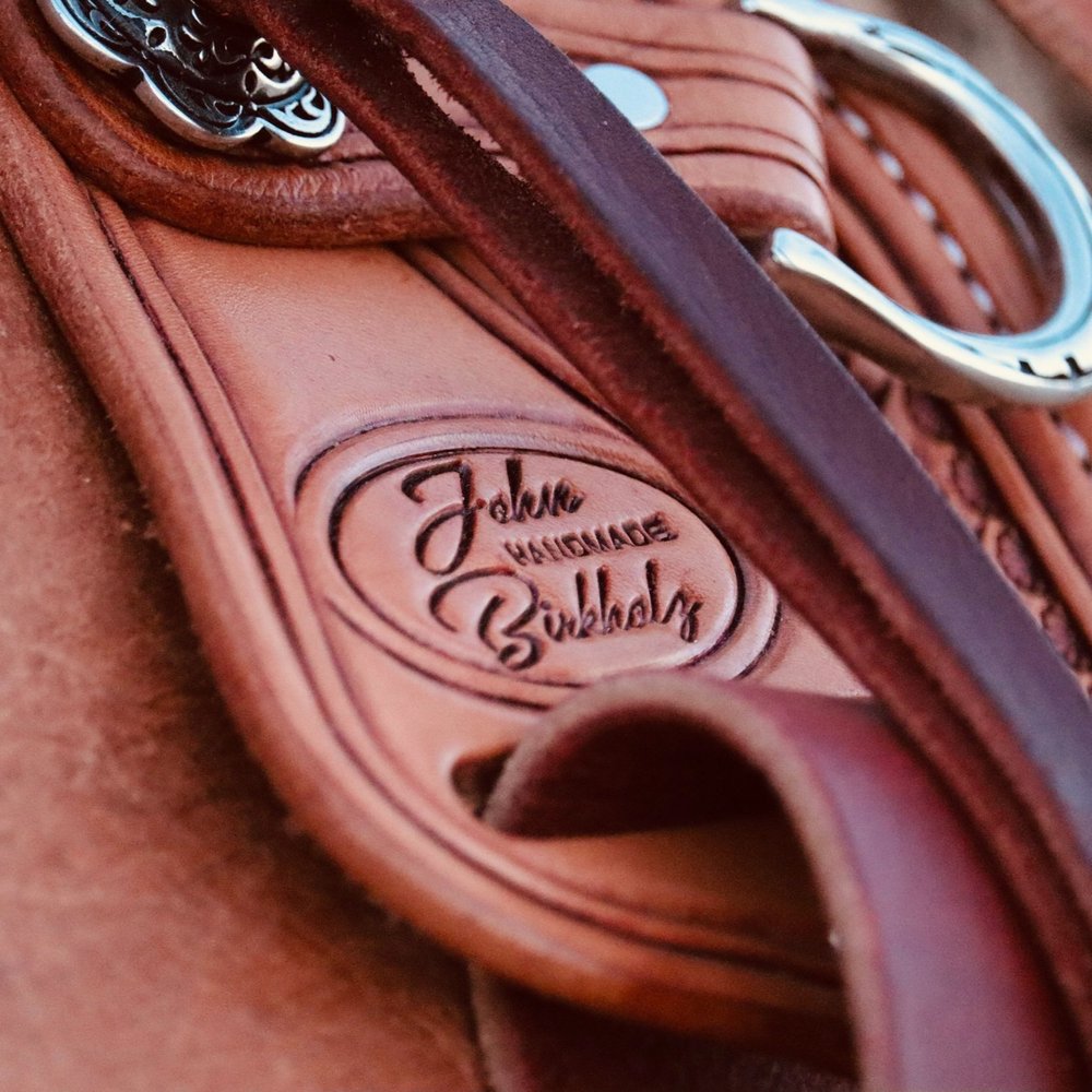 Contact — Lunatic Leather