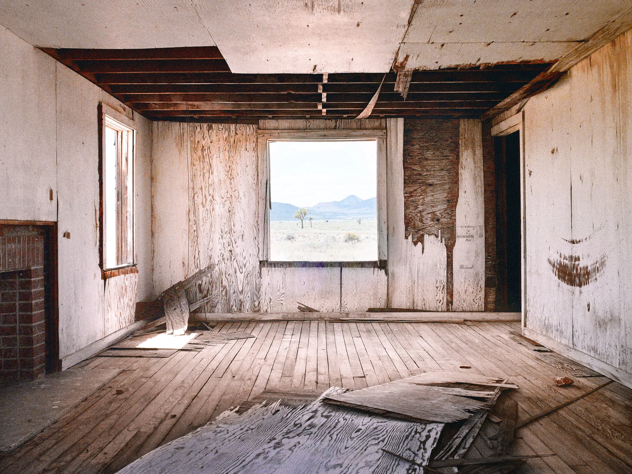 doom town — EDDO HARTMANN PHOTOGRAPHY