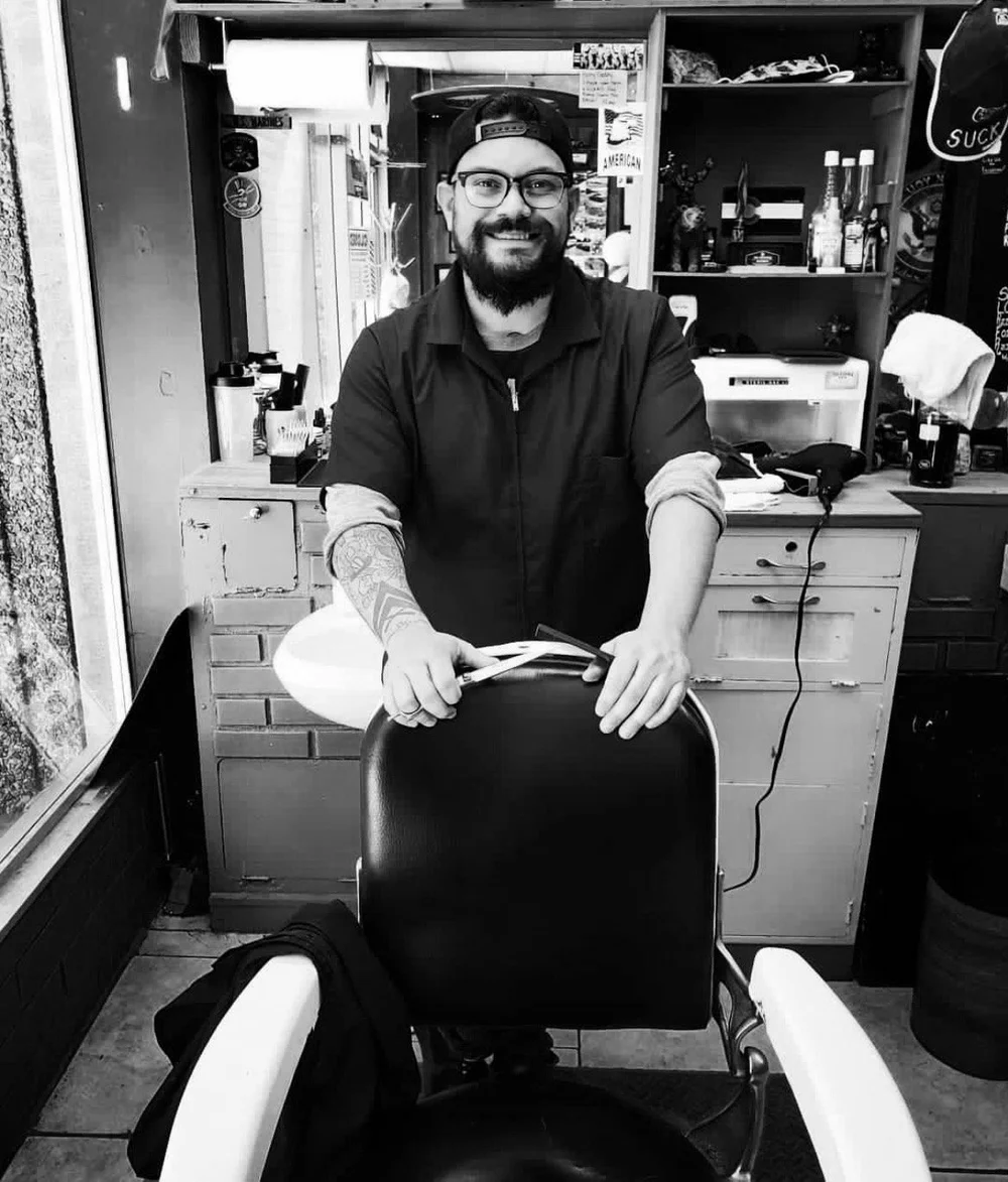 Braly's Barber Den