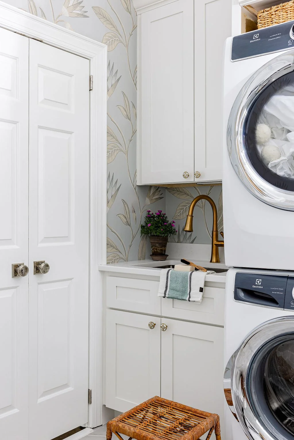 Raphael — Debra Zinn Styling