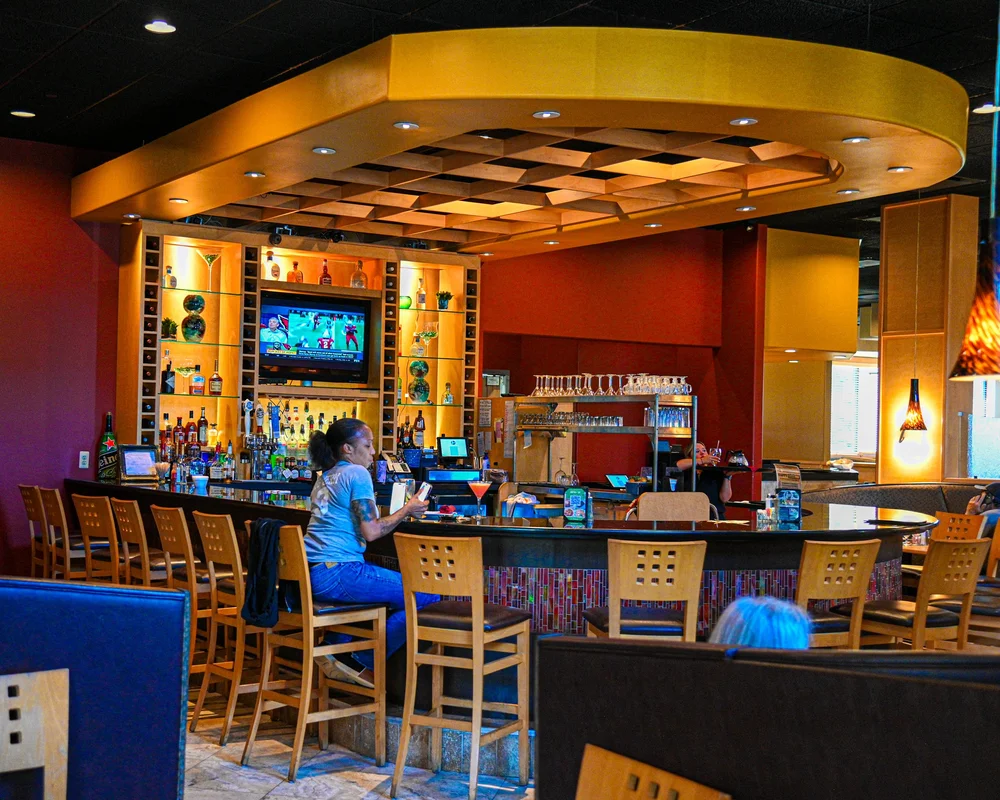 Our Photos — Ike's Restuarant