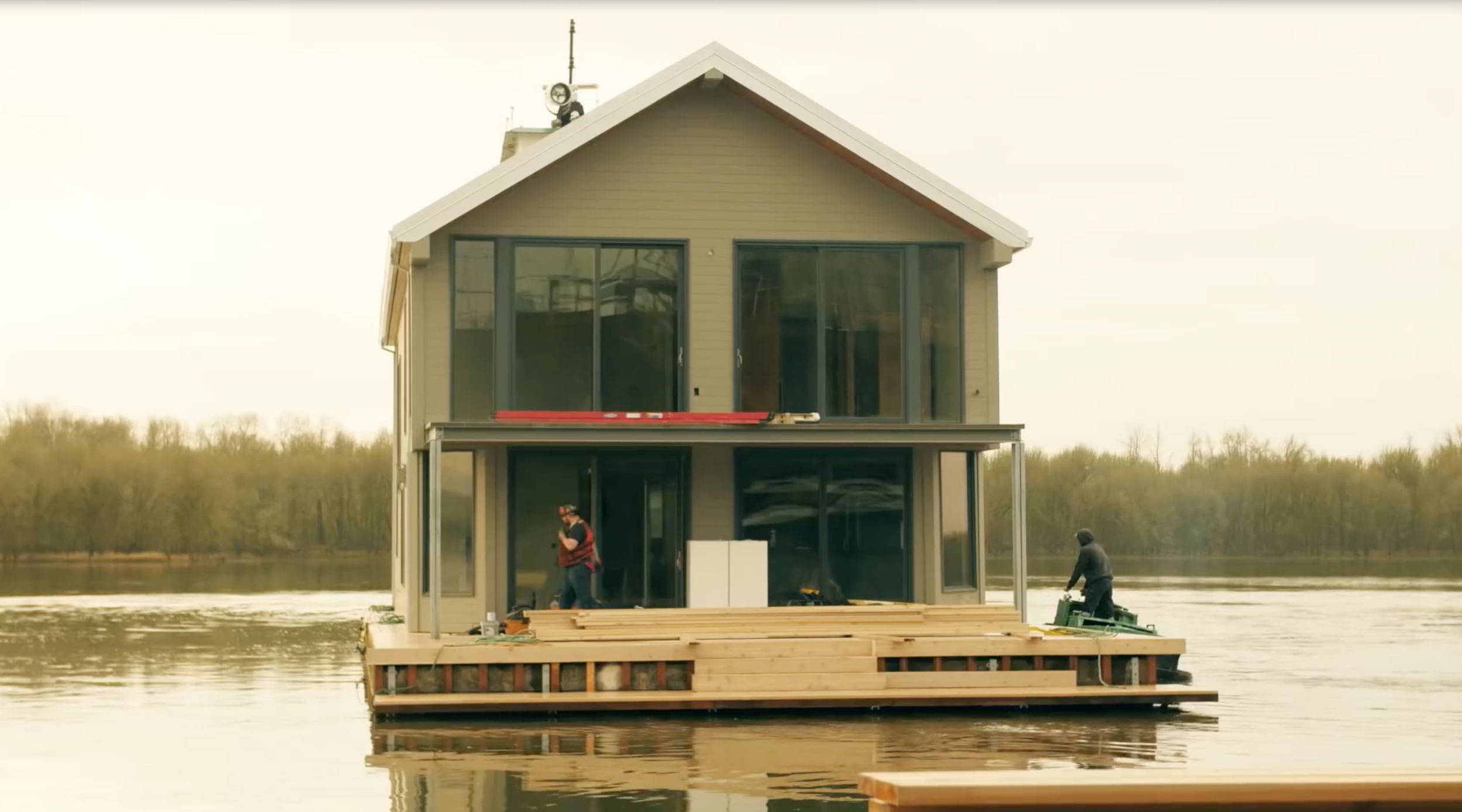 Floating Homes: Dreams Built on the Water — Kristin Forte