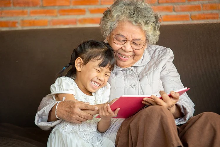 Foster Grandparent Program | Easterseals North Georgia