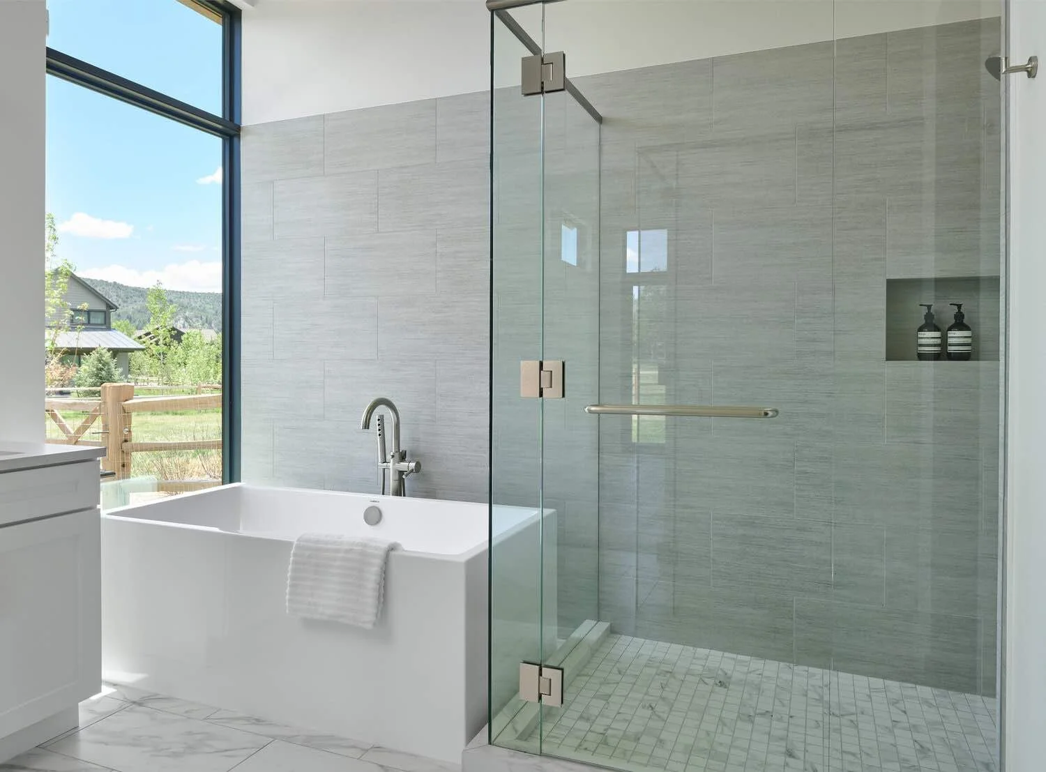 The Equestrian Home of Your Dreams — PEAK3