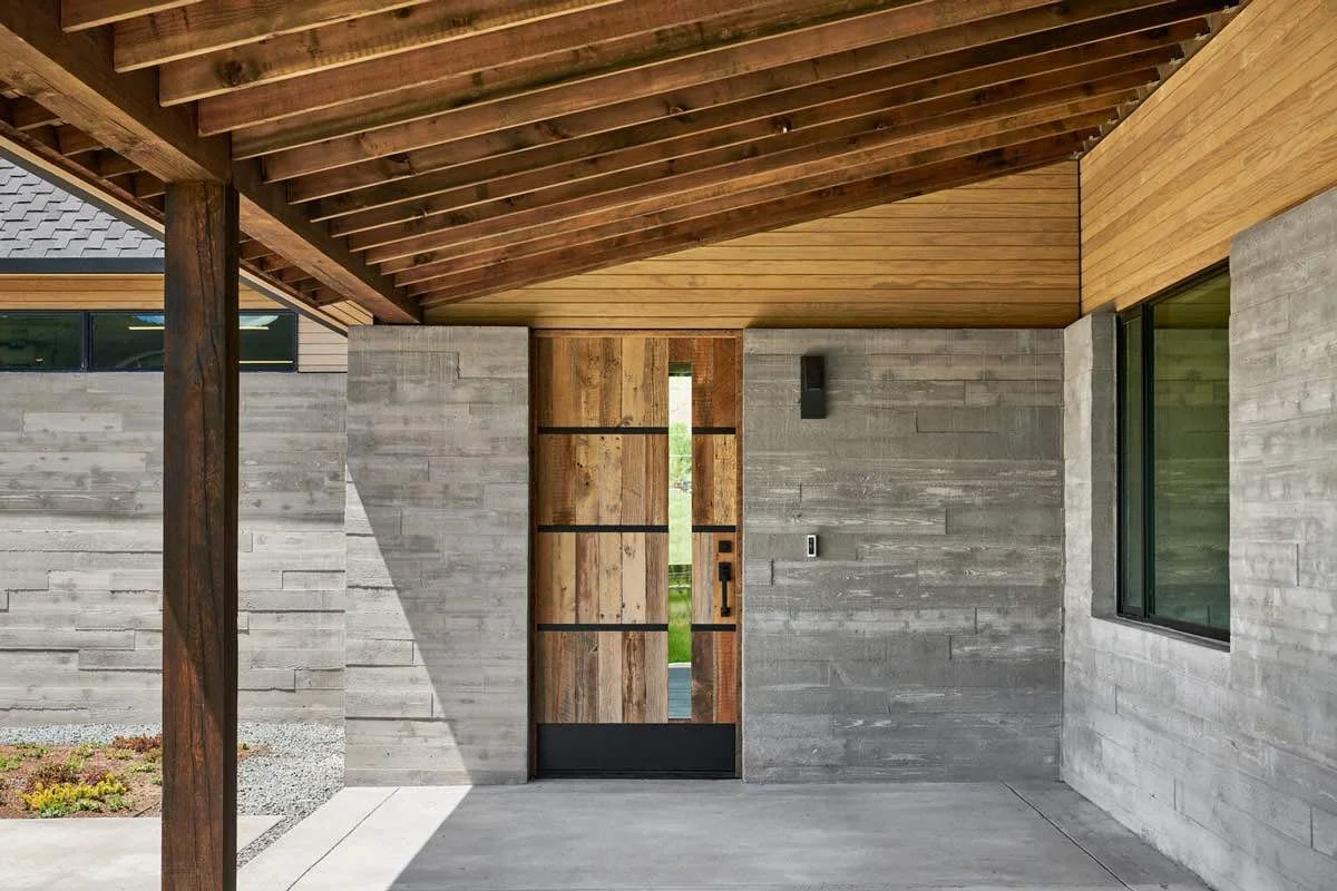 The Equestrian Home of Your Dreams — PEAK3