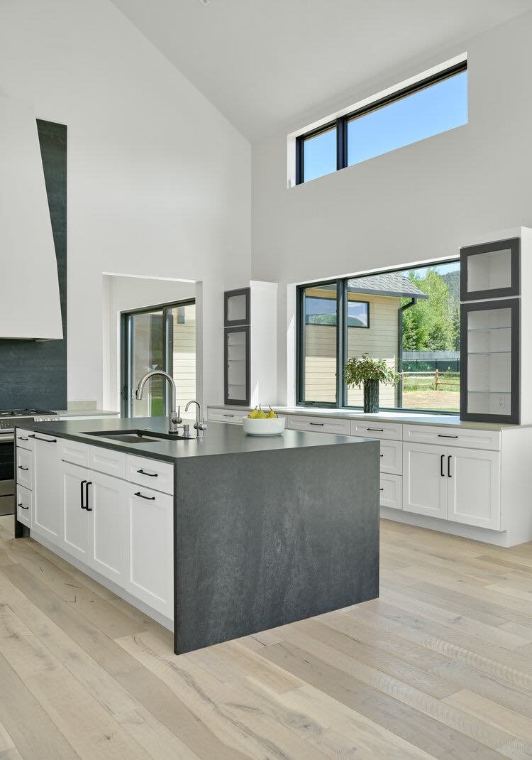 The Equestrian Home of Your Dreams — PEAK3